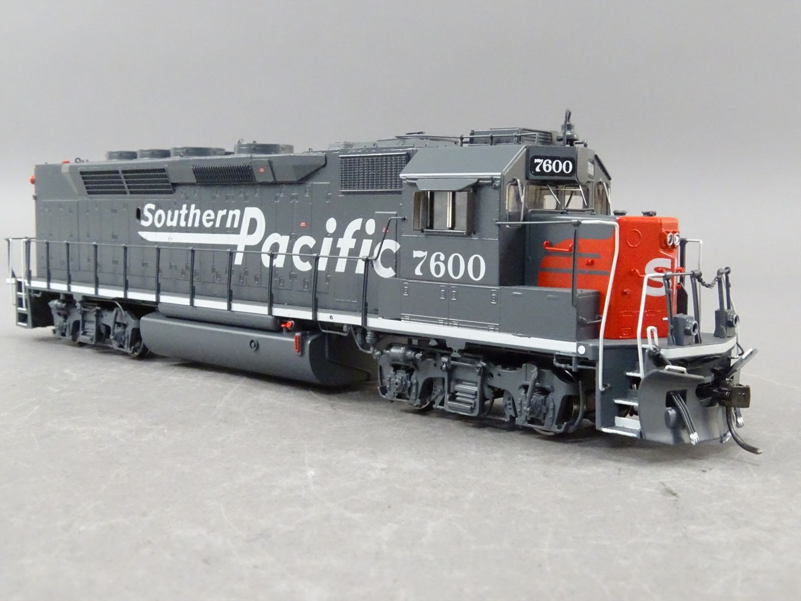 HO Brass Model - OMI 087010142.1 SP Southern Pacific GP40P-2 #7600 - F ...