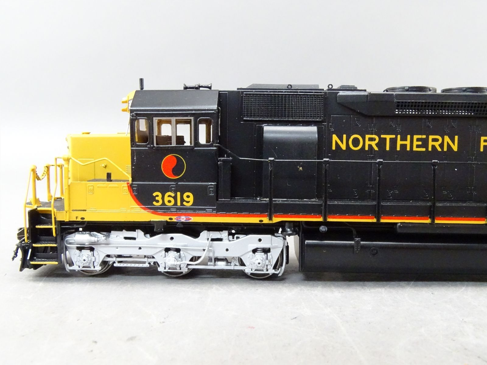 HO Brass Model - OMI 6370.1 NP Northern Pacific EMD SD45 #3619 - F/P - 1999 Run - Ajin