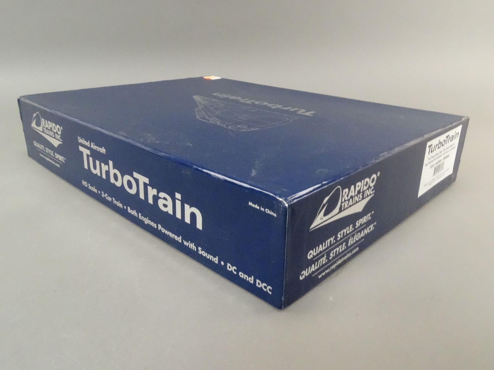 HO Scale Plastic Model Train - Rapido 200003 TurboTrain Two Power Cars ...