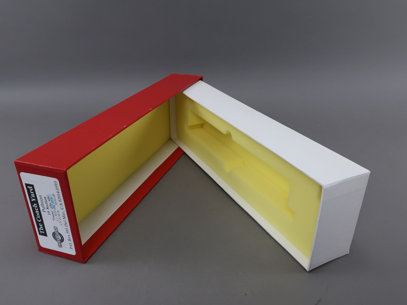 HO Brass Model - TCY 1407a 14 Section Pullman Tourist Sleeper #3076 - F ...