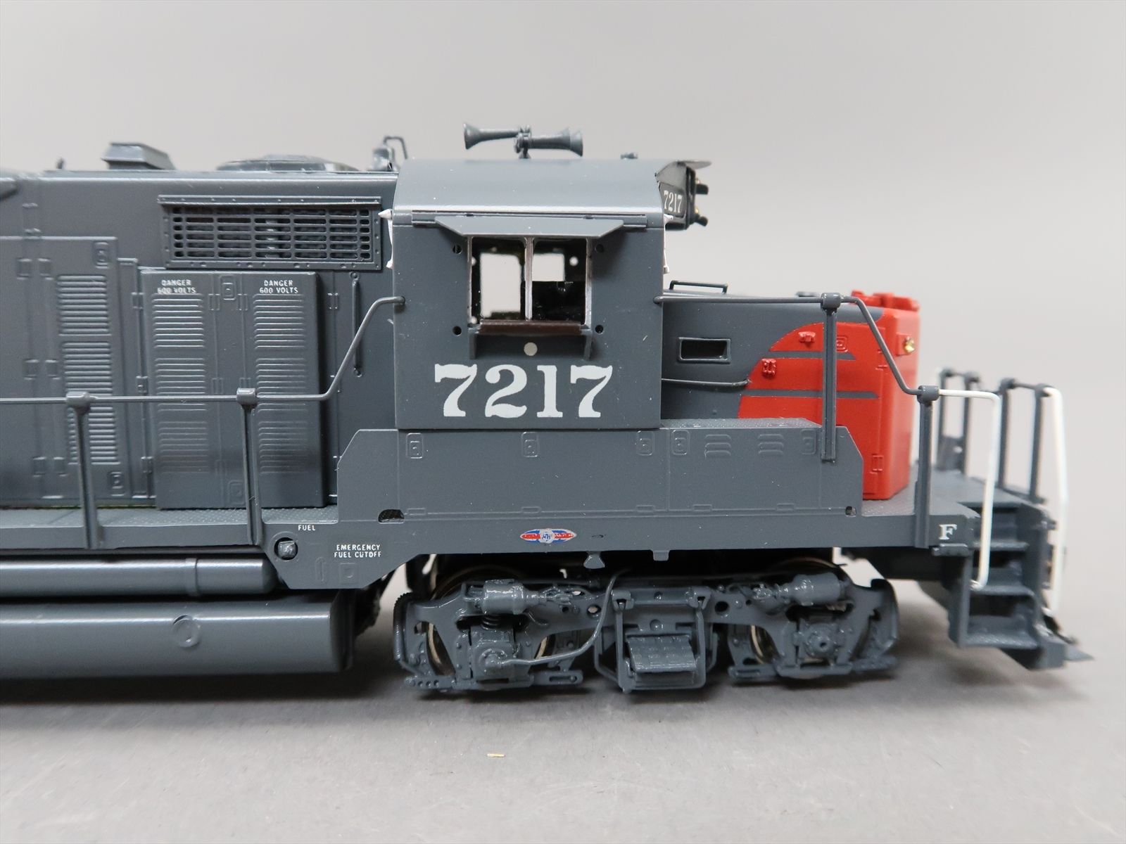 HO Brass Model - OMI 5964 SP Southern Pacific GP20 #7217 - Pro Paint - 1993 Run - Ajin