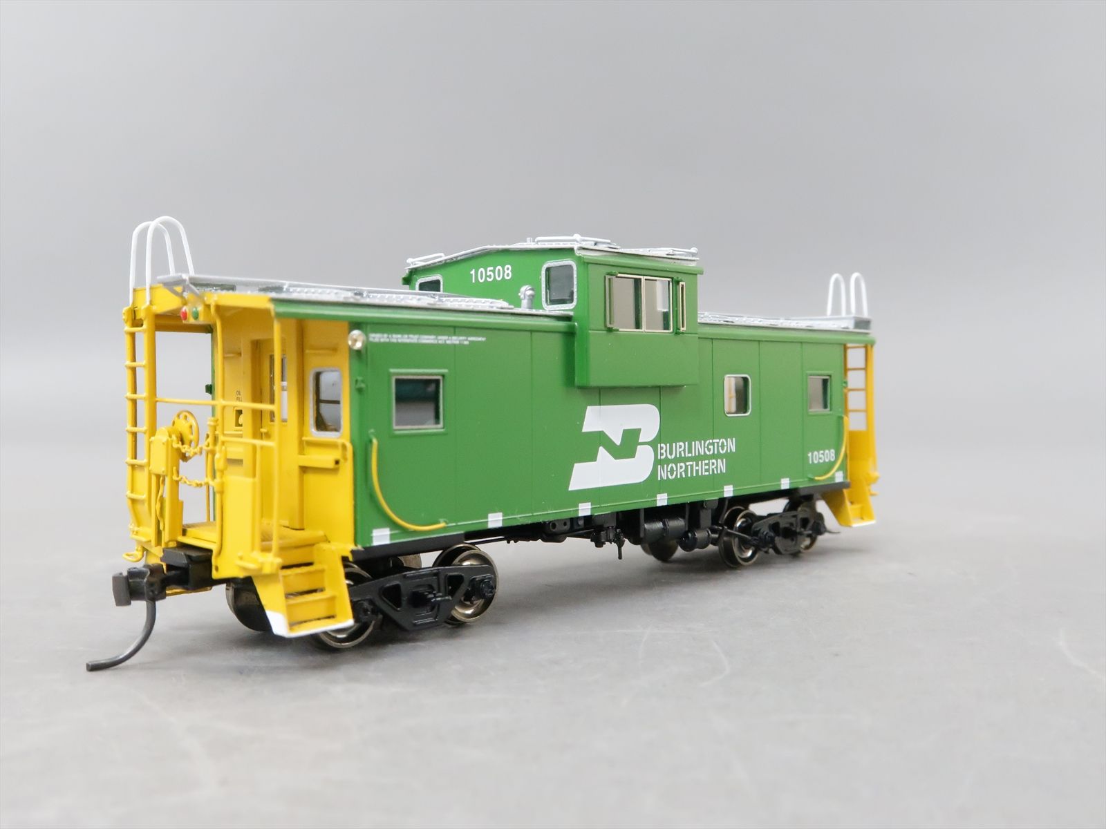 HO Brass Model - OMI 4214.1 BN Burlington Northern International W-V Wide Vision Caboose #10508 ...