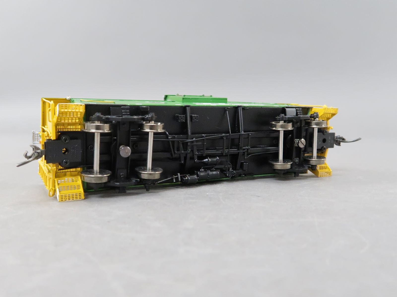 HO Brass Model - OMI 4214.1 BN Burlington Northern International W-V Wide Vision Caboose #10508 ...