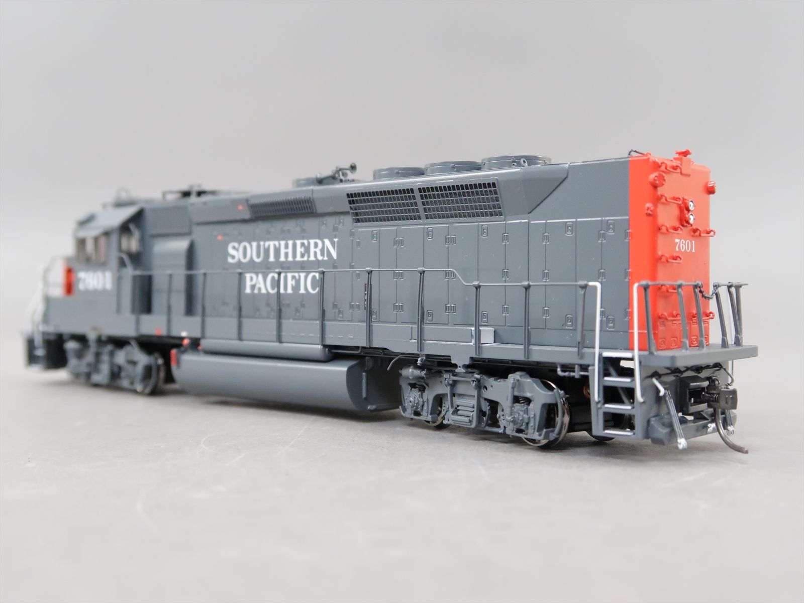 HO Brass Model - OMI 087010142.2 SP Southern Pacific GP40P-2 #7601 - F ...