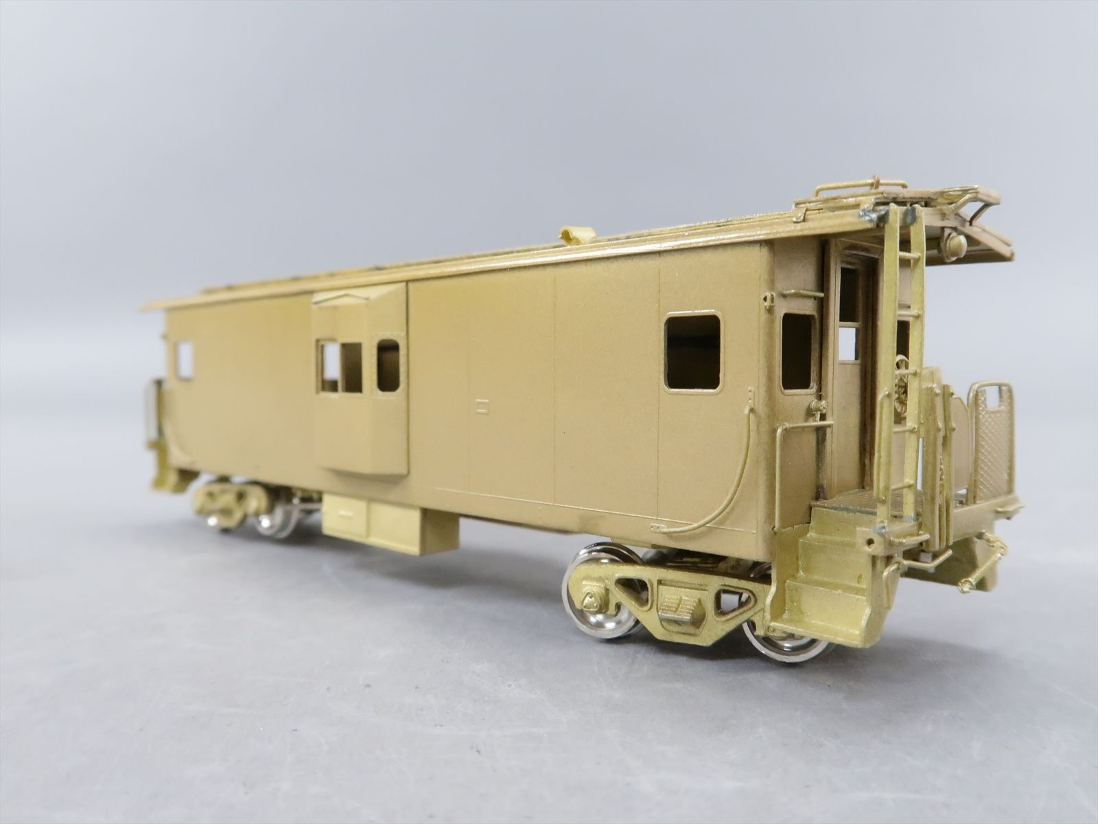 HO Brass Model - Oriental GN Great Northern B-W Bay Window Caboose ...