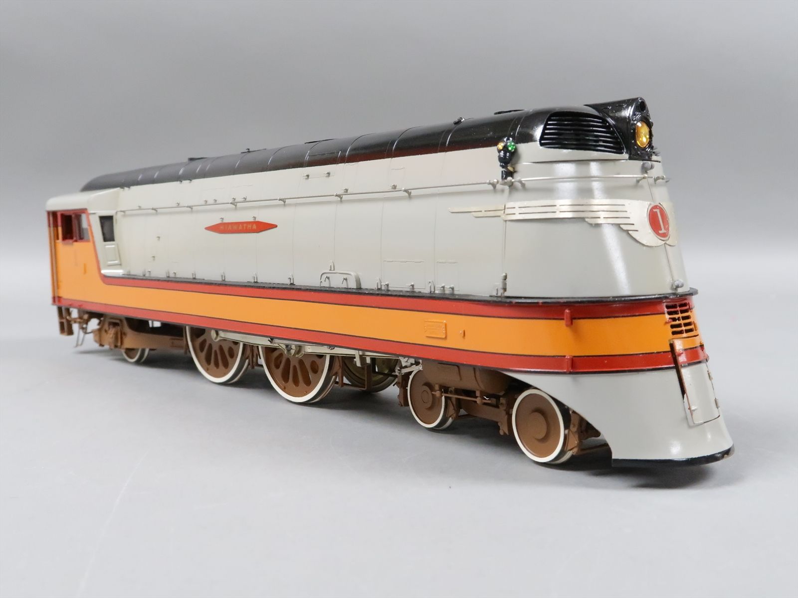 O Brass Model - OMI 0100 MILW Milwaukee Road 4-4-2 Hiawatha #1 - Custom - 1983 Run - Ajin