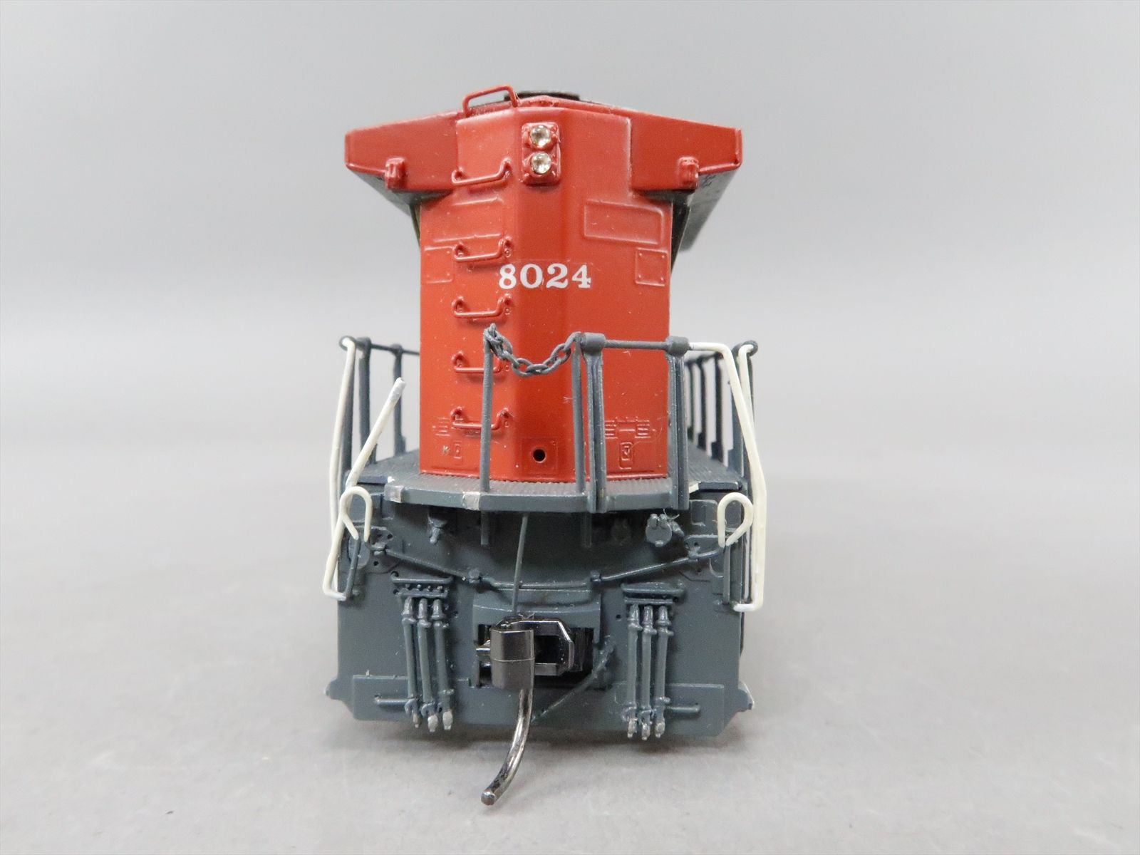 HO Brass Model - OMI 5134 SP Southern Pacific Dash 8-B39 B39-8 #8024 - Custom - 1988 Run - Ajin