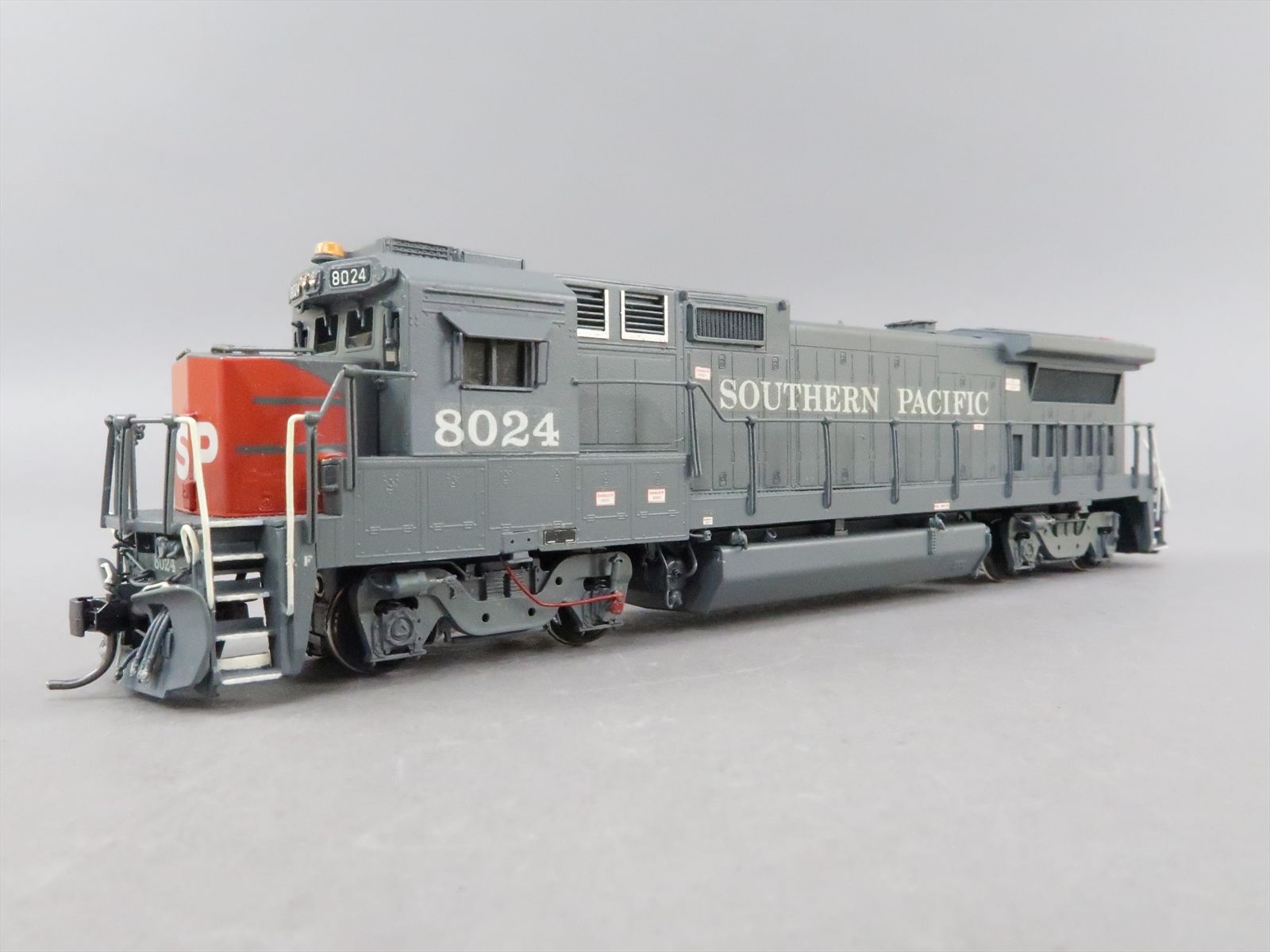 HO Brass Model - OMI 5134 SP Southern Pacific Dash 8-B39 B39-8 #8024 - Custom - 1988 Run - Ajin