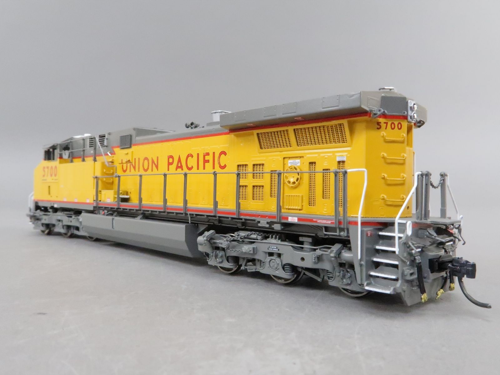 HO Brass Model - OMI 6583.1 UP Union Pacific GE AC44CTE #5700 - F/P - 2002 Run - Ajin