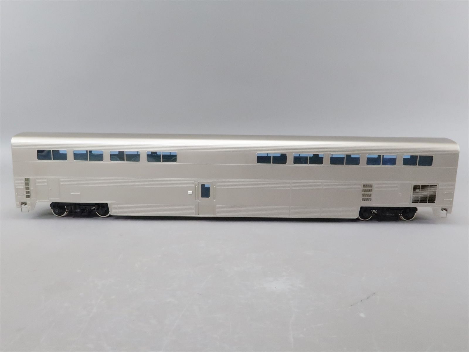 O Brass Model - OMI 0749 AMT Amtrak Superliner Diner Dining Car #38012 ...