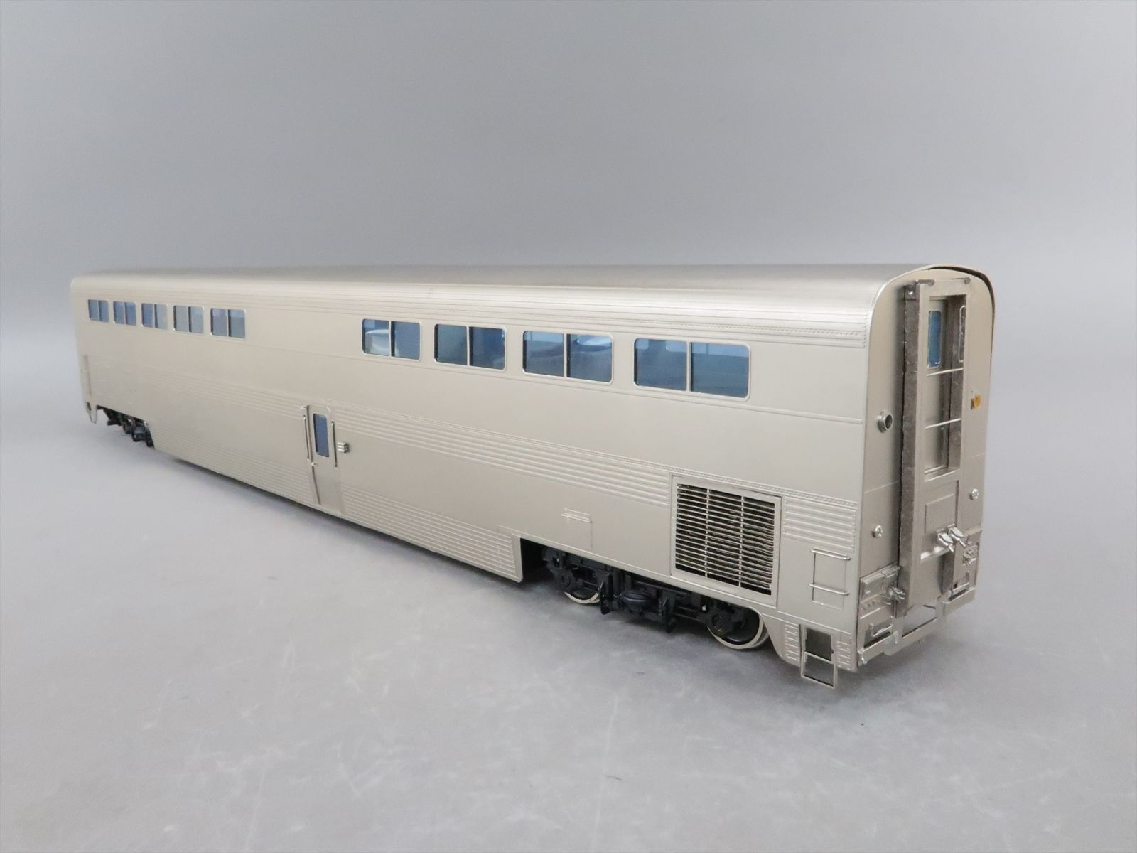 O Brass Model - OMI 0749 AMT Amtrak Superliner Diner Dining Car #38012 ...