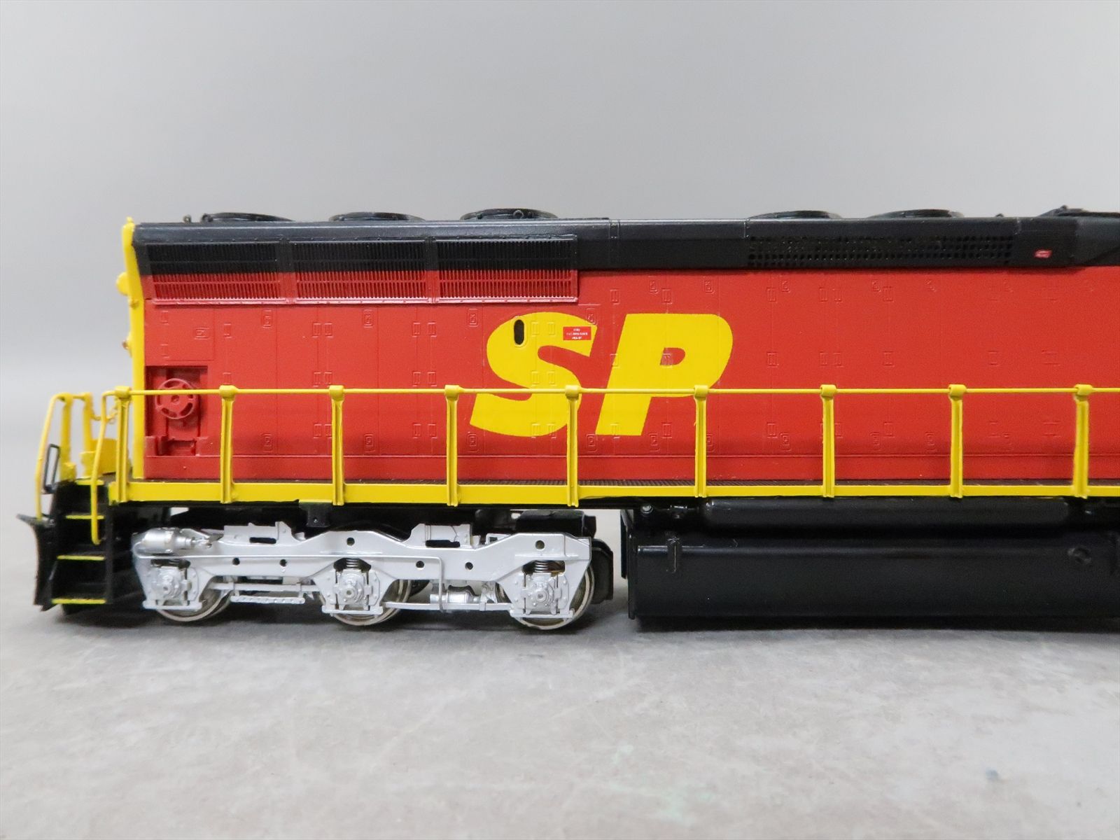 HO Brass Model - OMI 6092 SP Southern Pacific SD45 #9092 Kodachrome - Custom - 1990 Run - Ajin