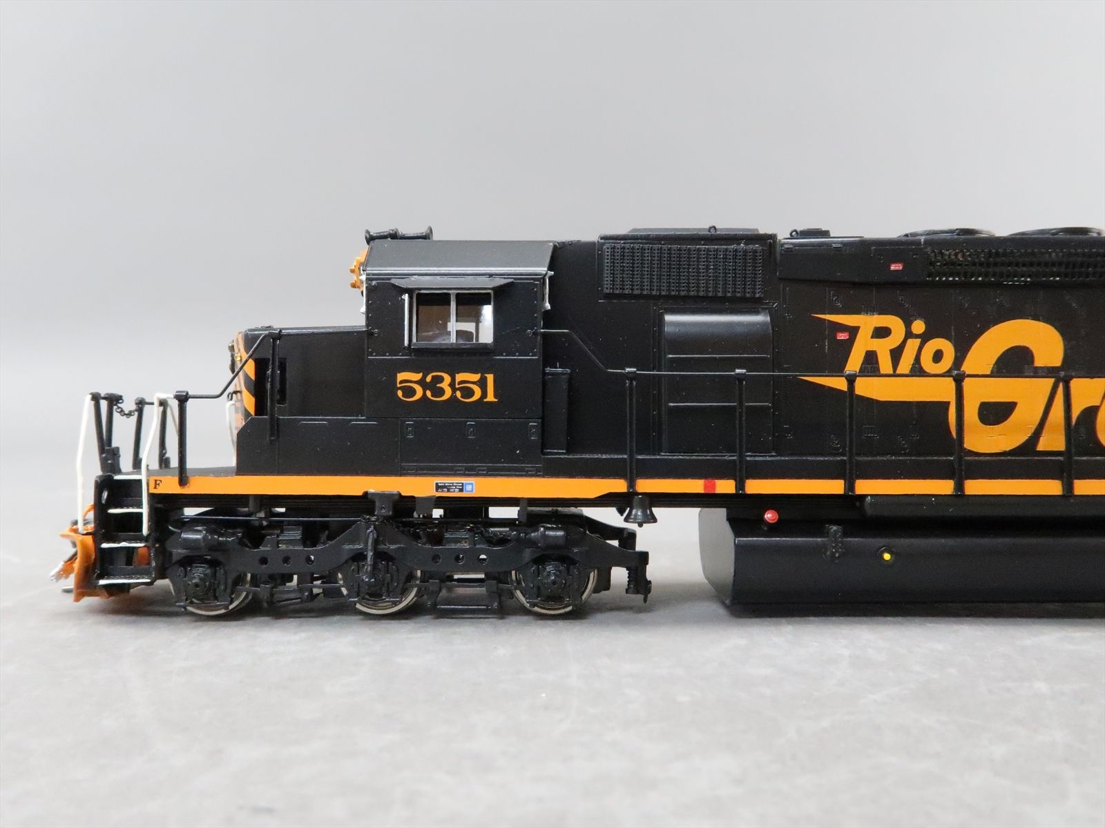 HO Brass Model - OMI 5338 D&RGW Rio Grande SD40T-2 #5351 - Custom - 1989 Run - Ajin