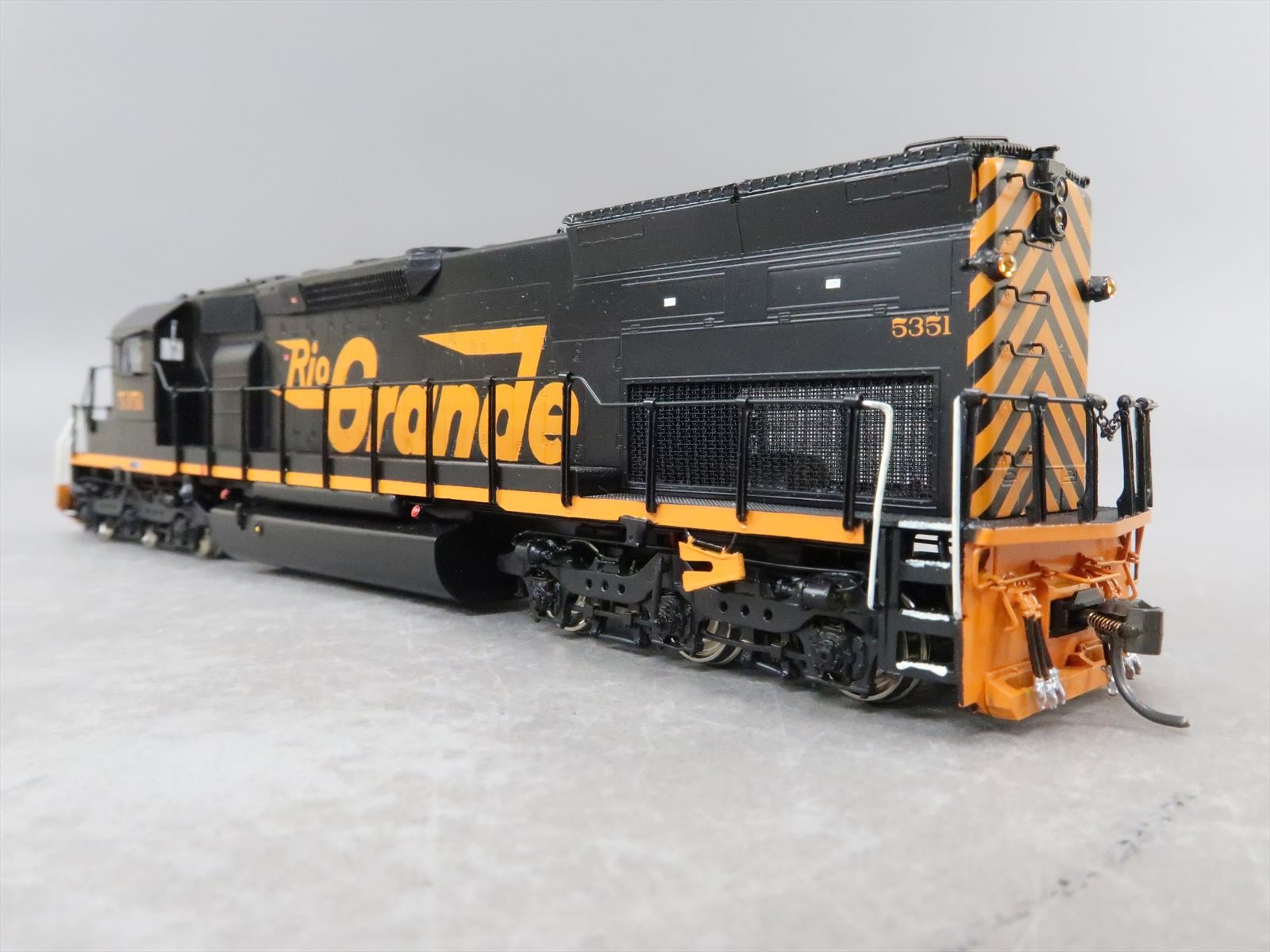 HO Brass Model - OMI 5338 D&RGW Rio Grande SD40T-2 #5351 - Custom - 1989 Run - Ajin