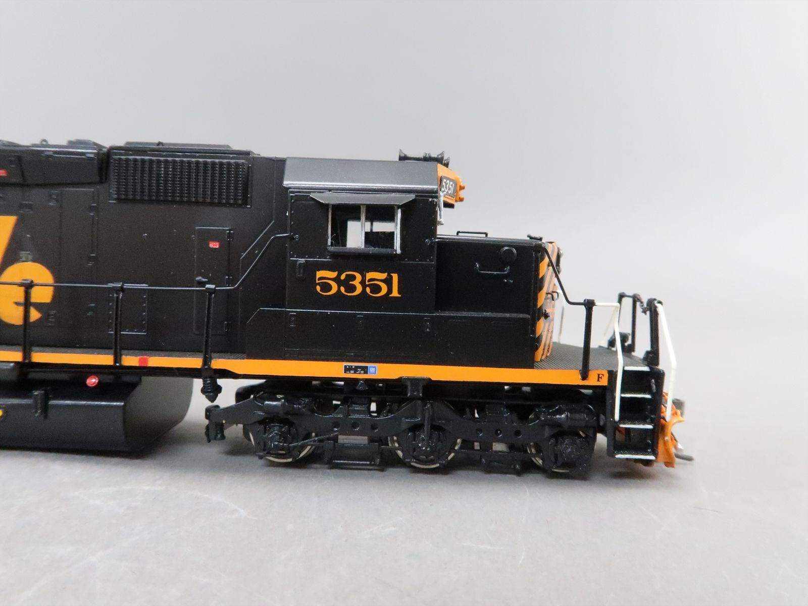 HO Brass Model - OMI 5338 D&RGW Rio Grande SD40T-2 #5351 - Custom - 1989 Run - Ajin