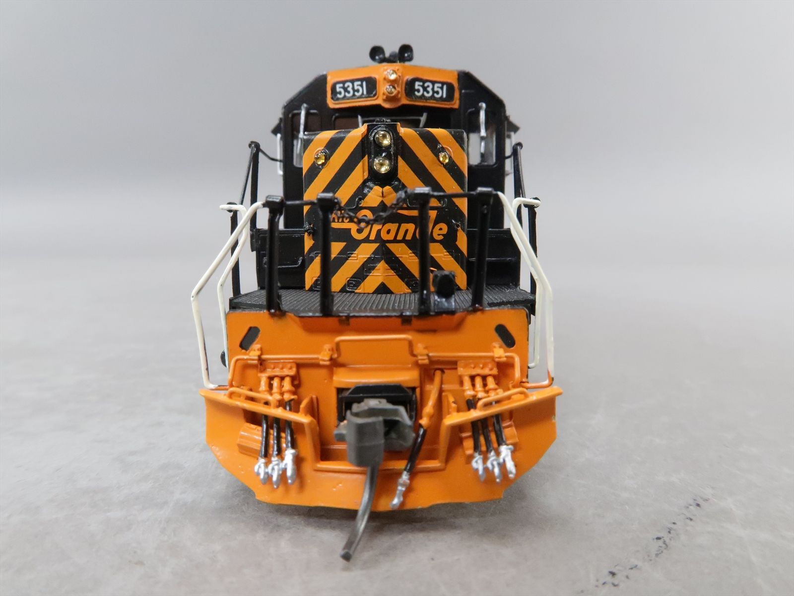 HO Brass Model - OMI 5338 D&RGW Rio Grande SD40T-2 #5351 - Custom - 1989 Run - Ajin