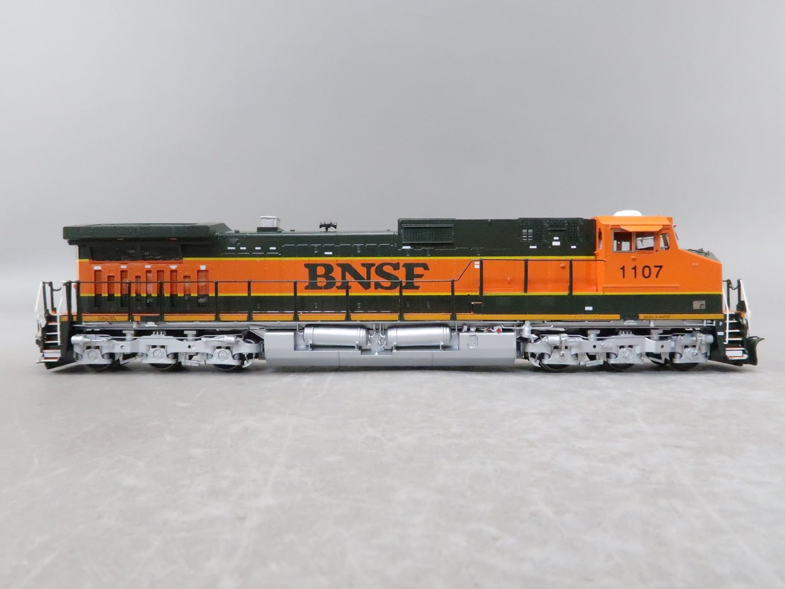 HO Brass Model - OMI 6564.1 BNSF Burlington Northern Santa Fe C44-9W #1107 - F/P - 1997 Run - Ajin