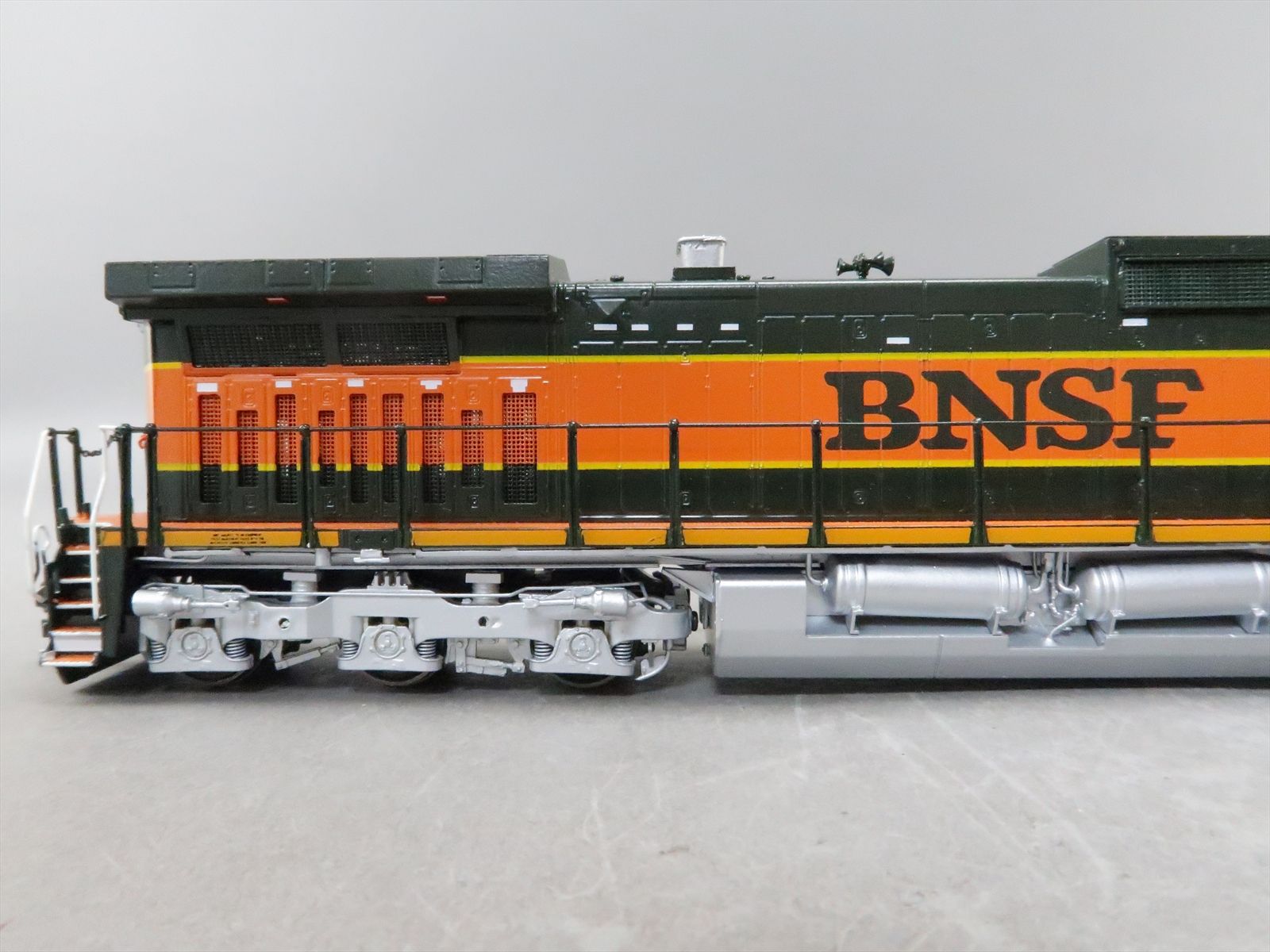 HO Brass Model - OMI 6564.1 BNSF Burlington Northern Santa Fe C44-9W #1107 - F/P - 1997 Run - Ajin