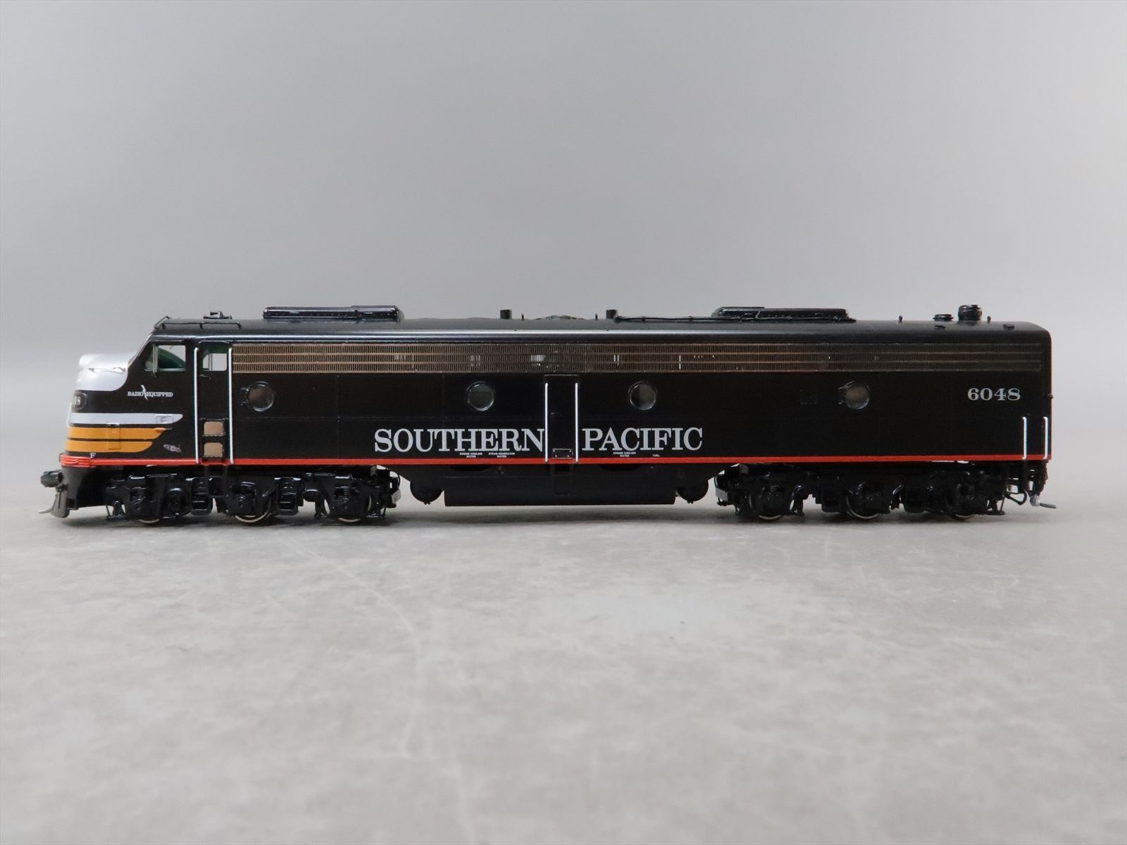 HO Brass Model - UTI 5380-1 SP Southern Pacific E9 E9A Experimental Black Widow Scheme #6048 - F ...