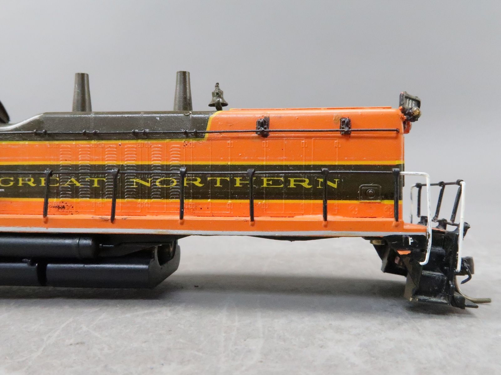 BARGAIN BRASS - HO Brass Model - OMI 1804 GN Great Northern EMD NW-5 ...
