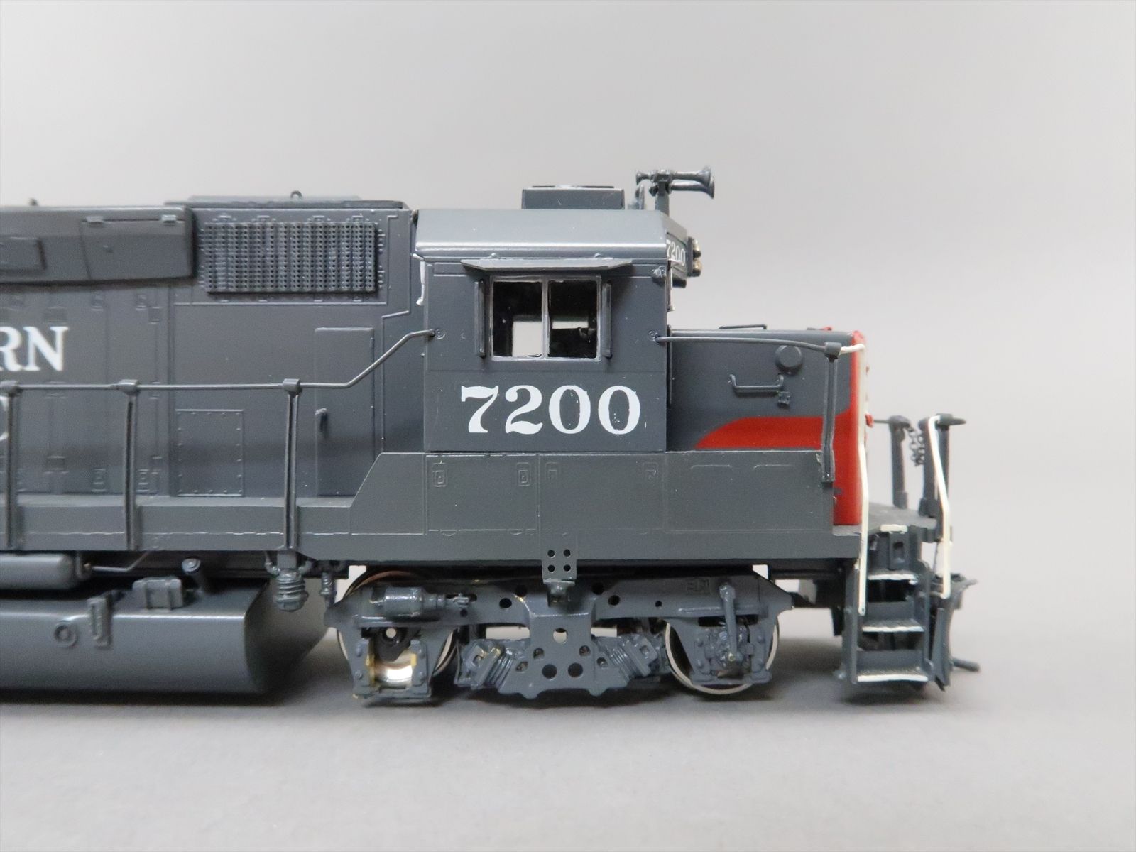 HO Brass Model - OMI 5122 SP Southern Pacific GP40X w/ Tunnel Ears ...