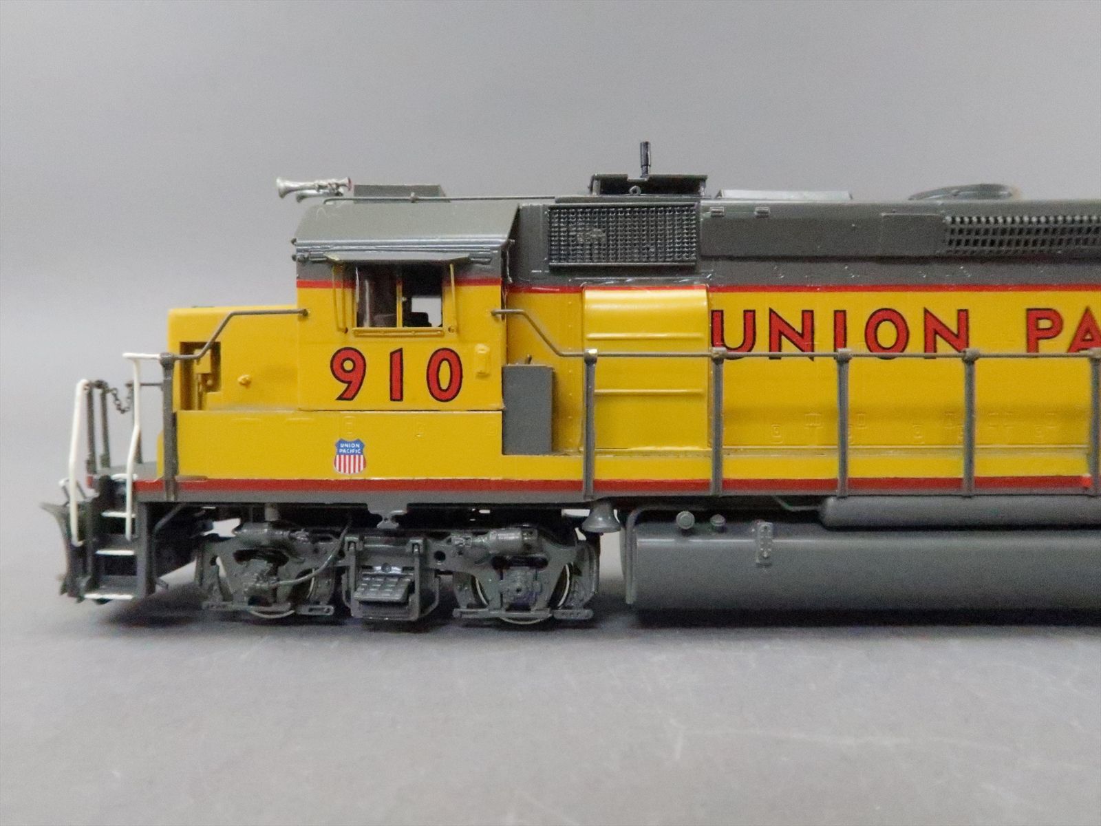 HO Brass Model - OMI 5583 UP Union Pacific GP40-2 1990's Era #910 - Custom by Bill Nesbitt ...