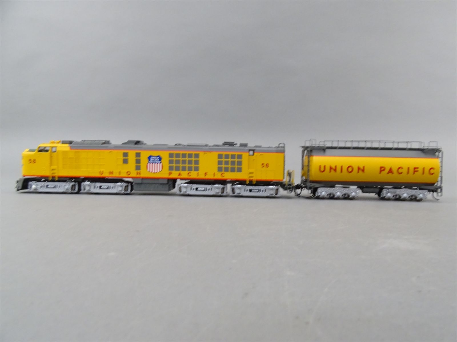 HO Plastic Model - Athearn 88664 UP Union Pacific Gas Turbine Engine ...
