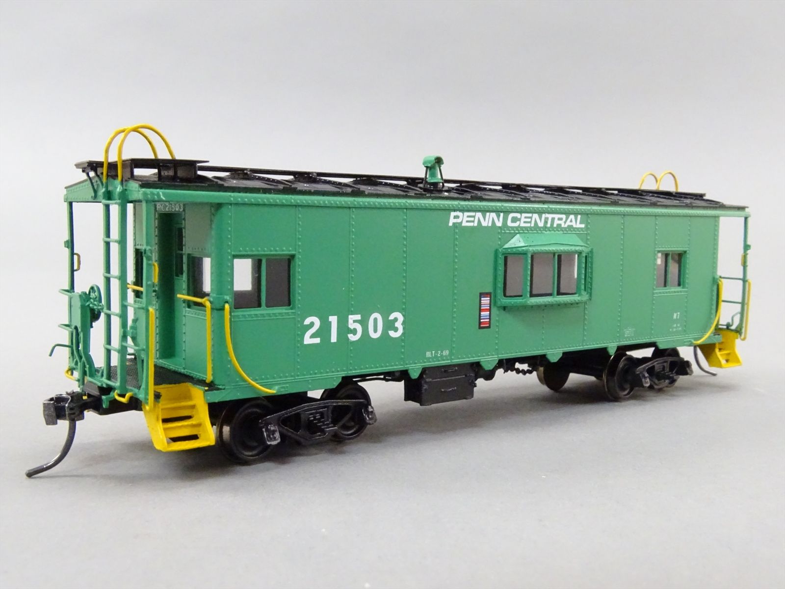 HO Brass Model - OMI 3863 NYC as PC Penn Central Bay Window Caboose N-7 ...