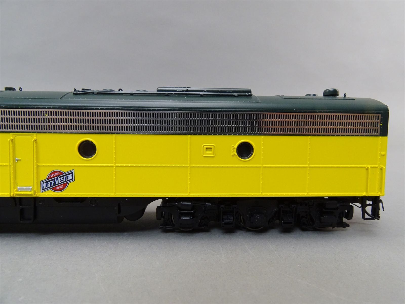 HO Plastic Model - BLI 2750 C&NW Chicago & Northwestern E8 E8A #510 - F/P + DCC + Sound - Made ...
