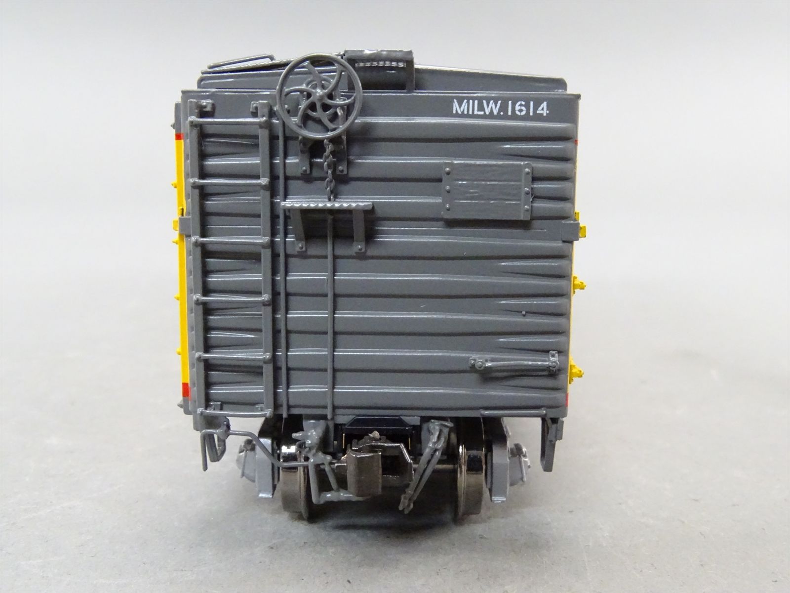 HO Brass Model - Railway Classics RWC MILW28 Milwaukee 50' Passenger ...