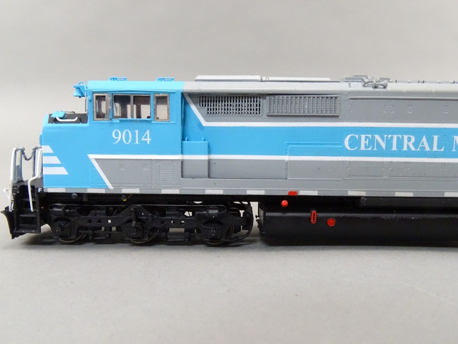 HO Brass Model - OMI 087010004.2 CPR Canadian Pacific as CMQ Central Main & Quebec SD40-2F #9014 ...