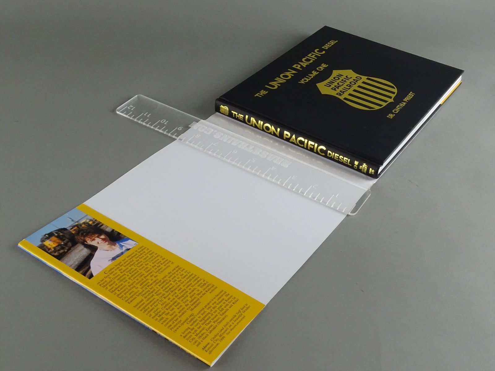 Railroad Book - The Union Pacific Diesel Vol. 1 Dieselization - Dr ...