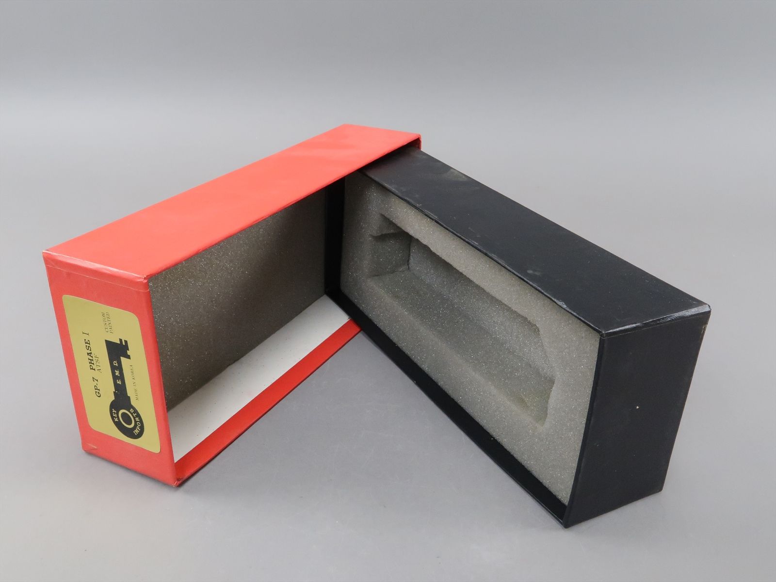 HO Brass Model - Key AT&SF Santa Fe GP7 Phase I Zebra Stripe #2691 - F/P - 1995 Run - F.M. Models