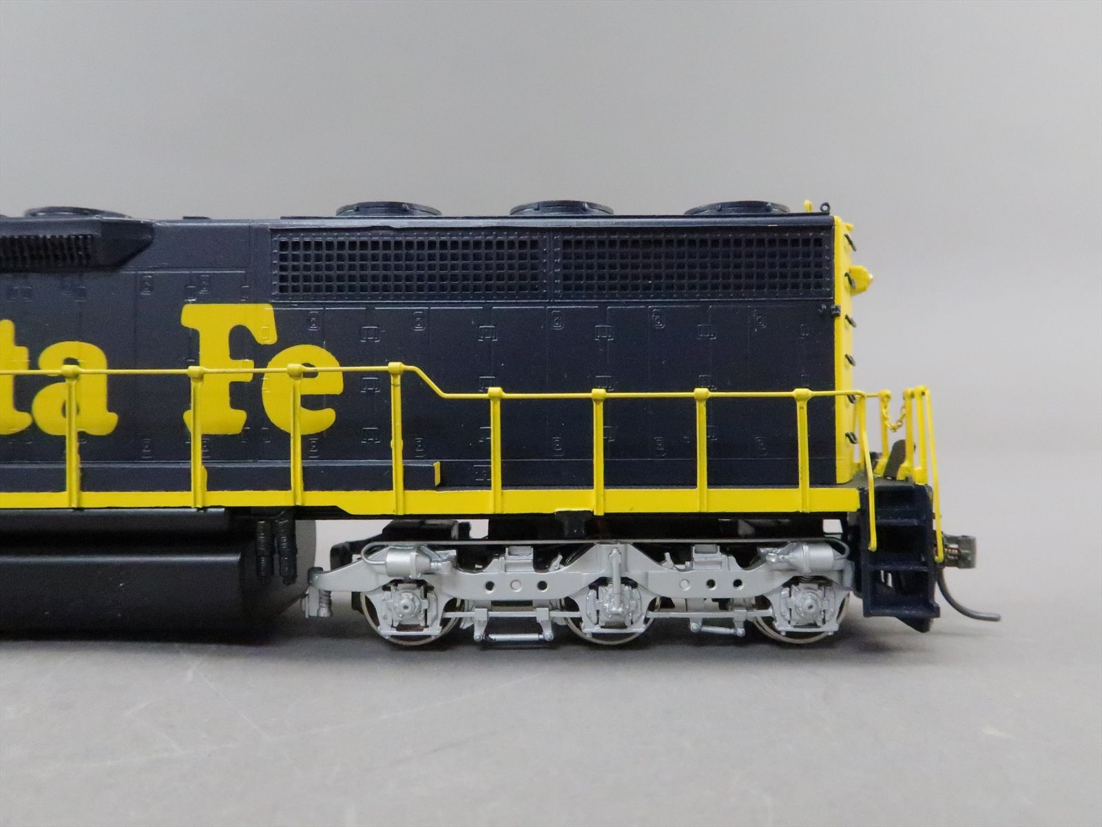 HO Brass Model - OMI 5774 AT&SF Santa Fe SD45-2 #5807 w/o Anti-Climber ...