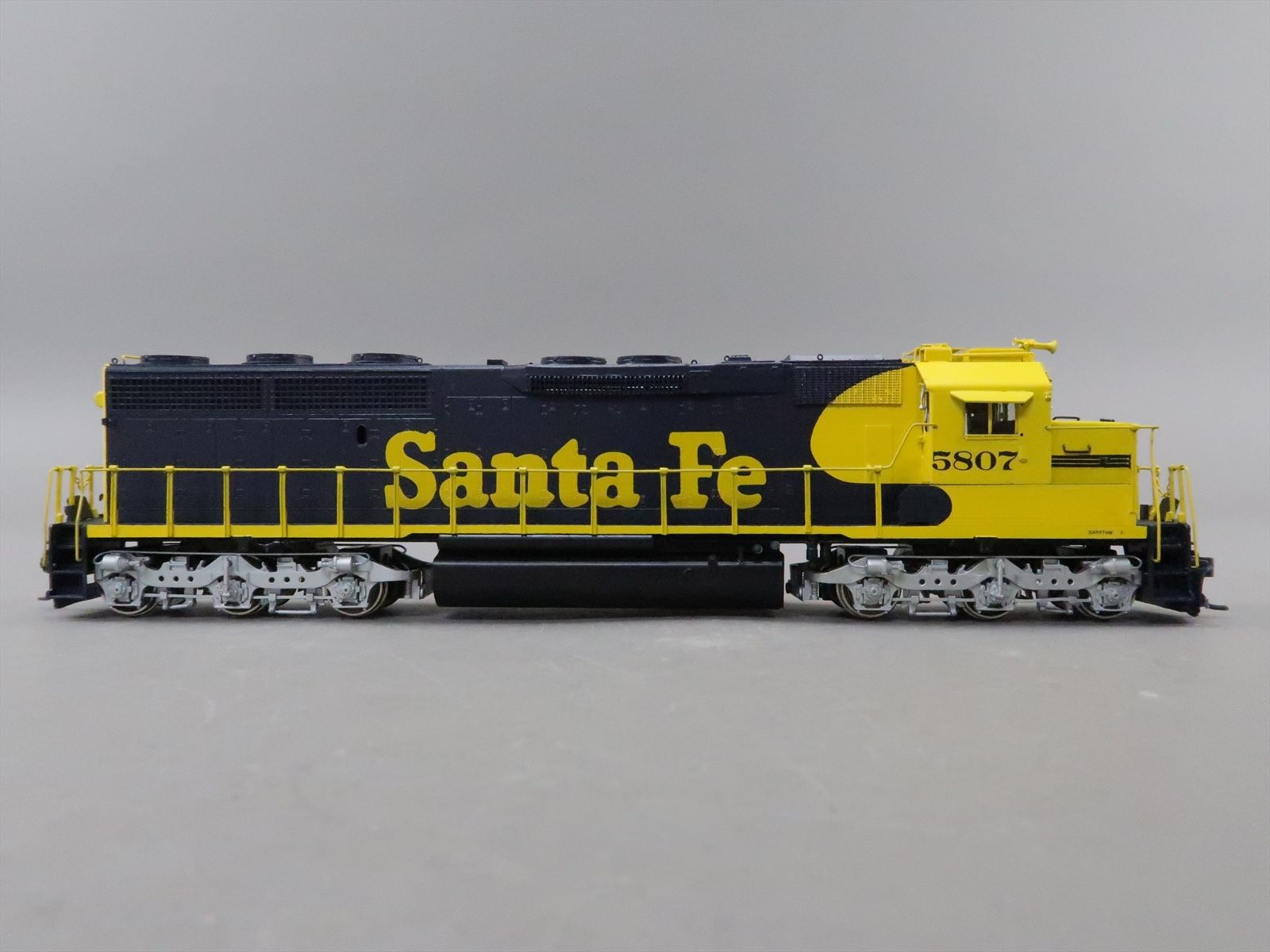 HO Brass Model - OMI 5774 AT&SF Santa Fe SD45-2 #5807 w/o Anti-Climber ...