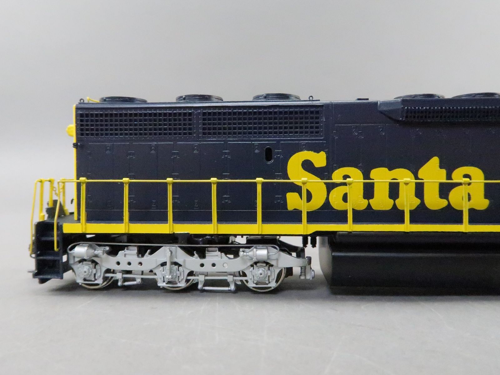 HO Brass Model - OMI 5774 AT&SF Santa Fe SD45-2 #5807 w/o Anti-Climber ...