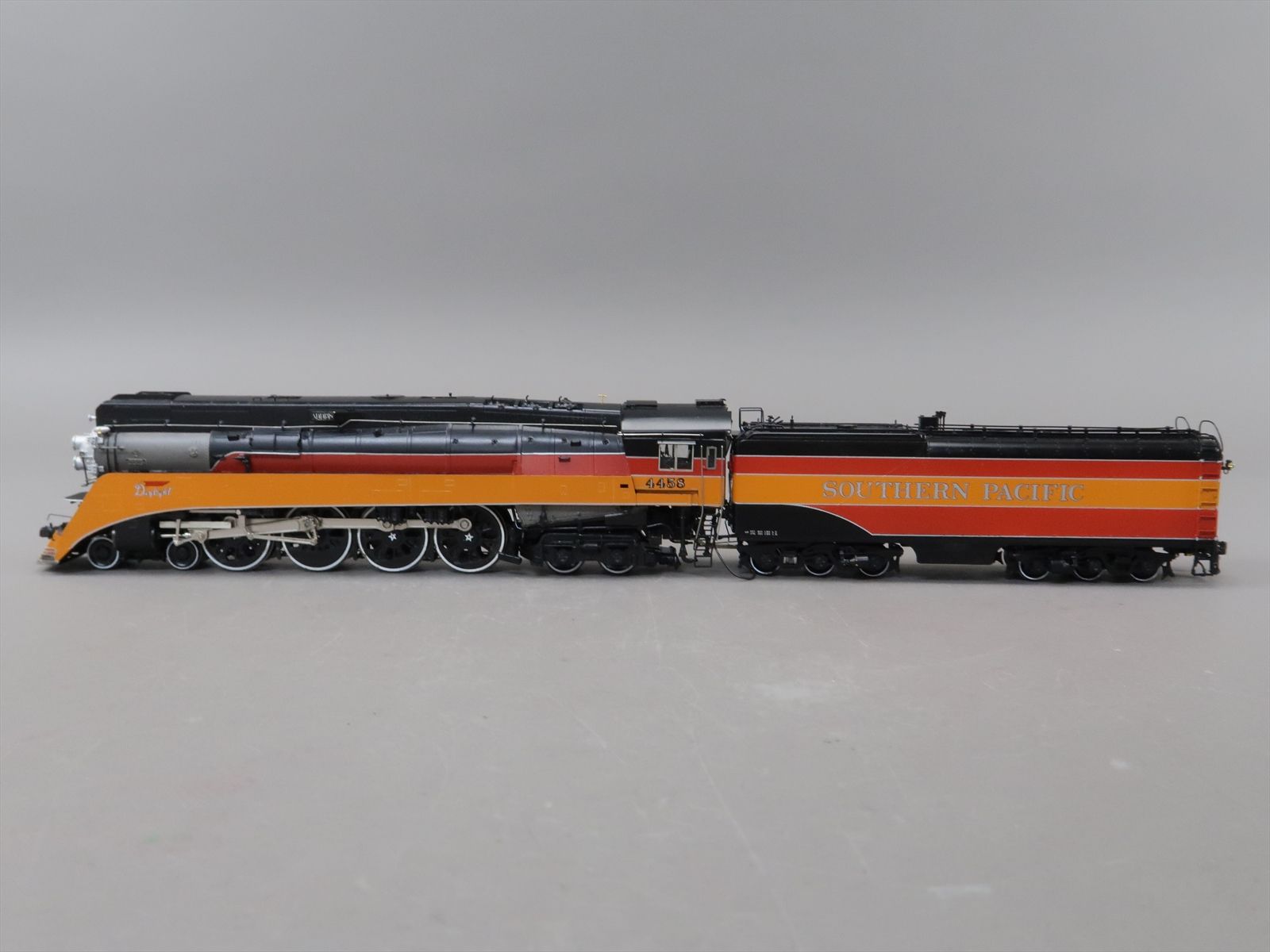 HO Brass Model - OMI 4507.1 SP Southern Pacific GS-5 4-8-4 Streamlined Daylight Skyline Casing ...