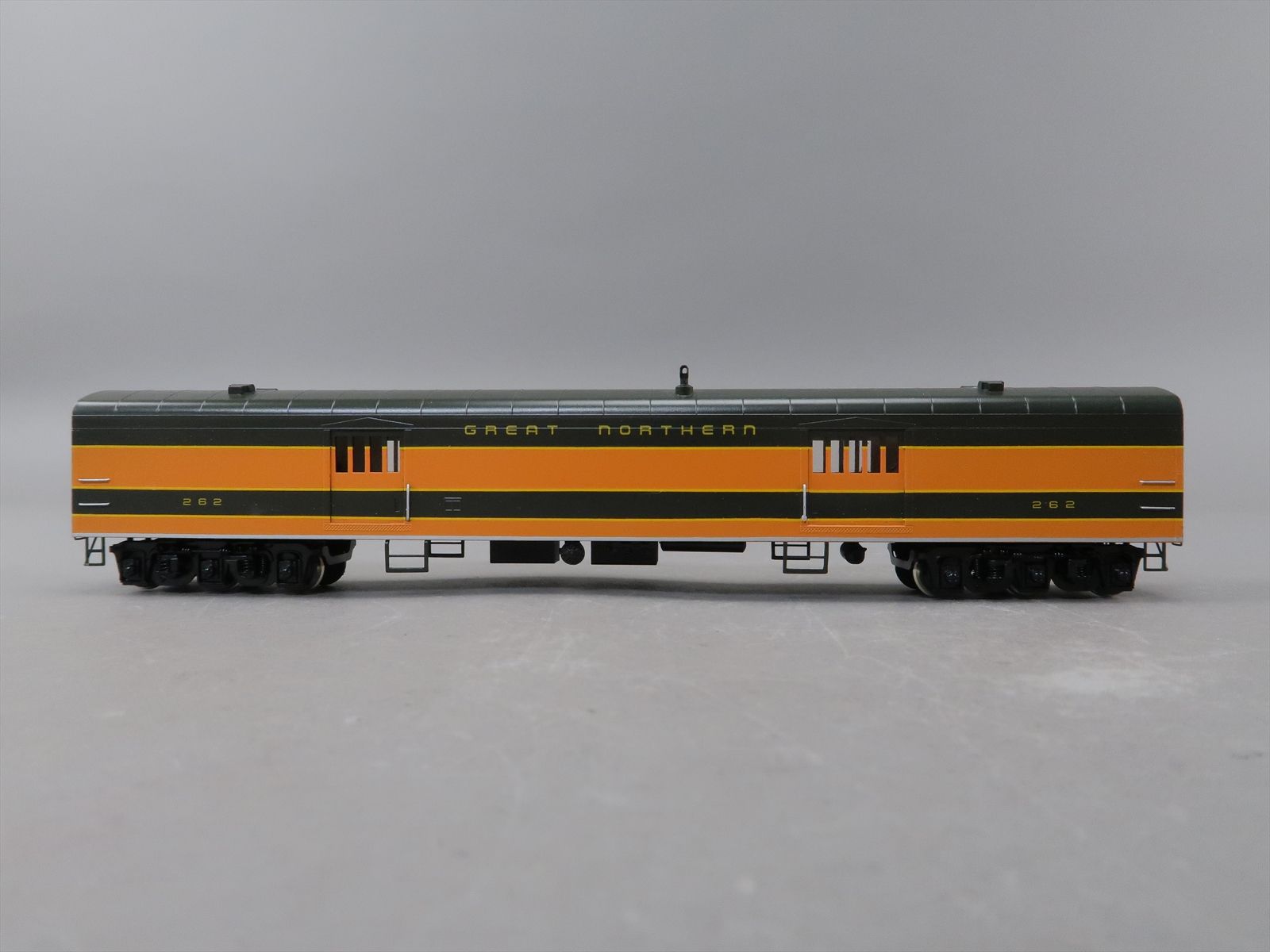 HO Brass Model - Oriental GN Great Northern Streamlined Baggage Car ...