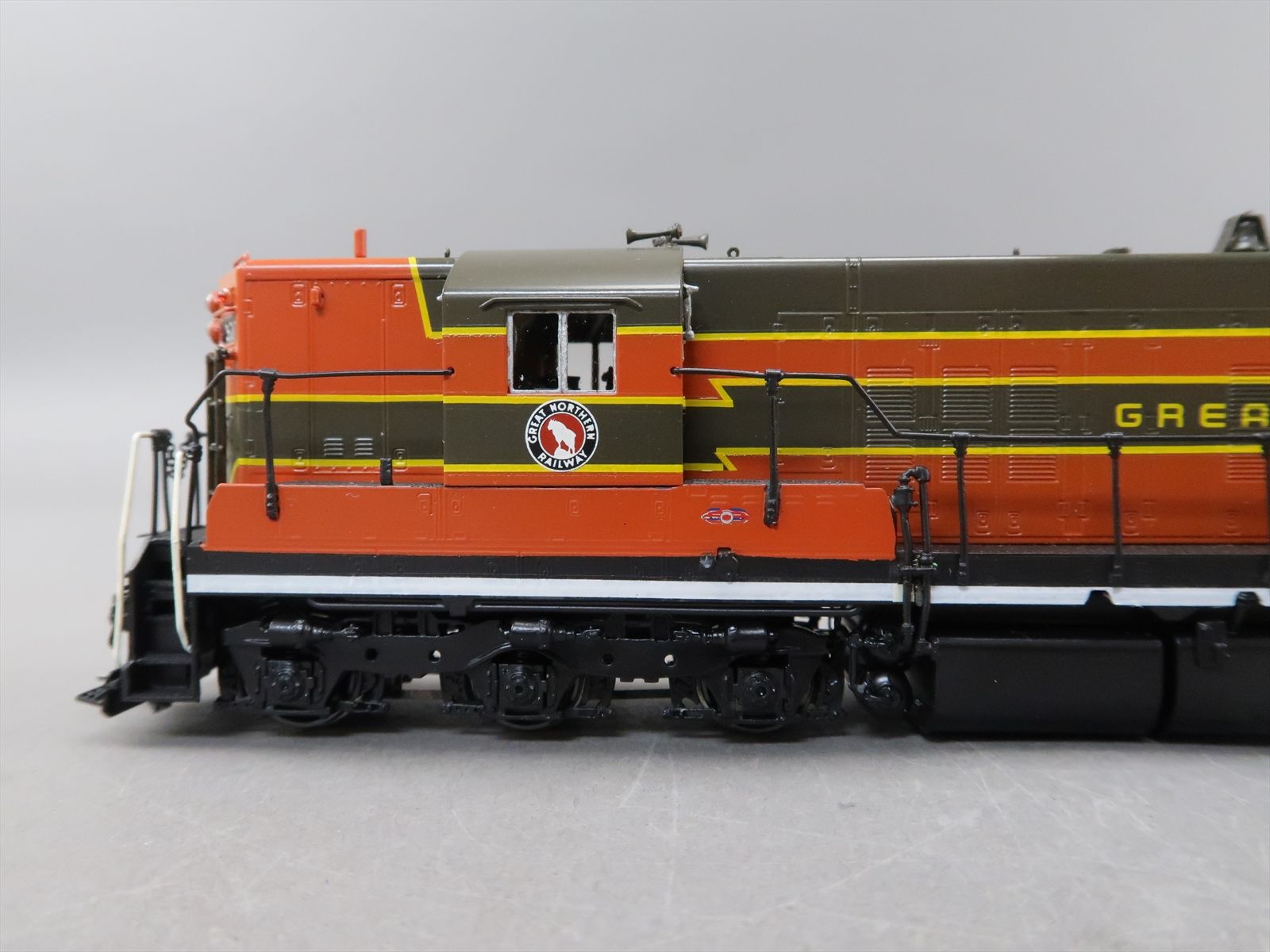 HO Brass Model - OMI 5169 GN Great Northern SD9 Phase III #575 - Custom ...