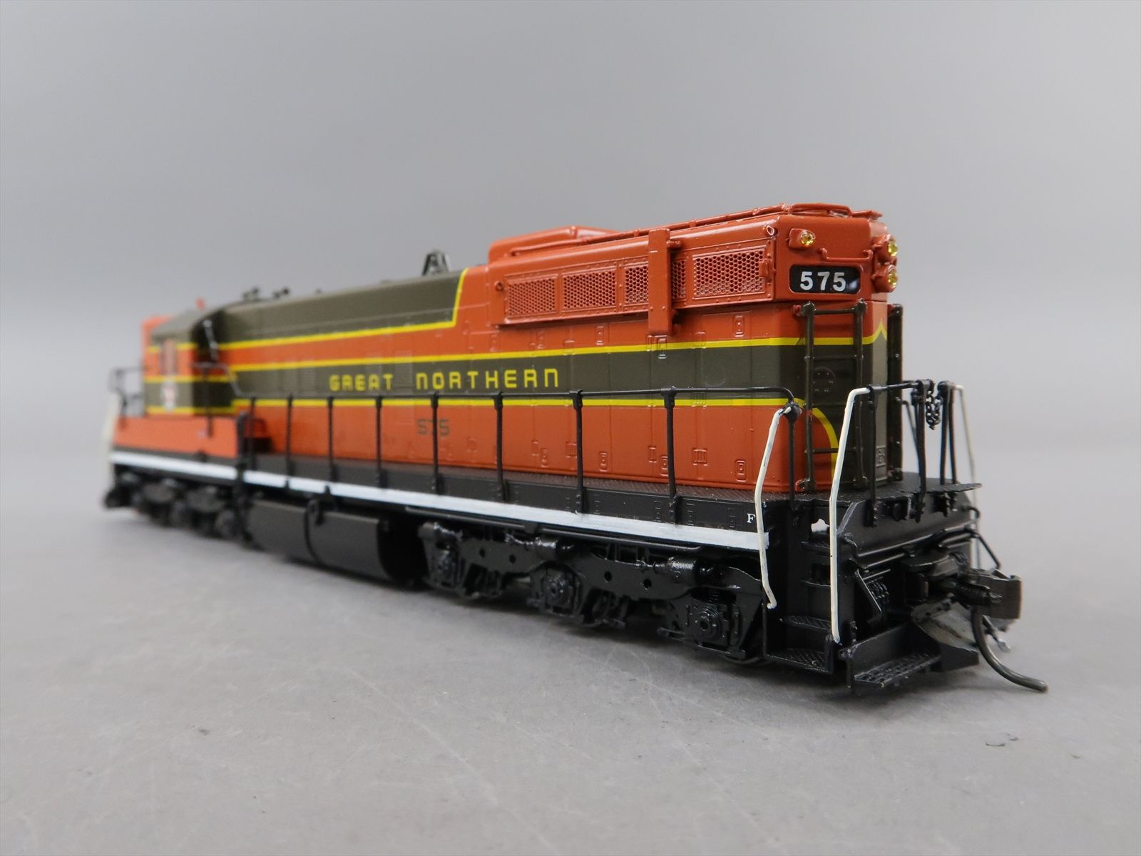 HO Brass Model - OMI 5169 GN Great Northern SD9 Phase III #575 - Custom ...