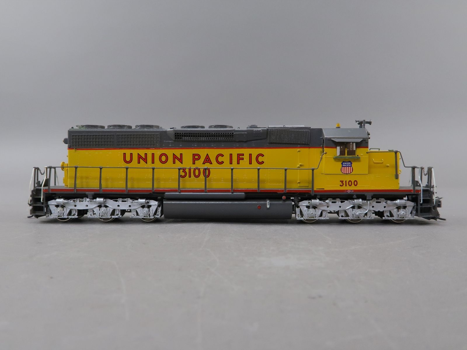 HO Brass Model - OMI 5398 UP Union Pacific SD40 Dash 2 Housing #3100 ...