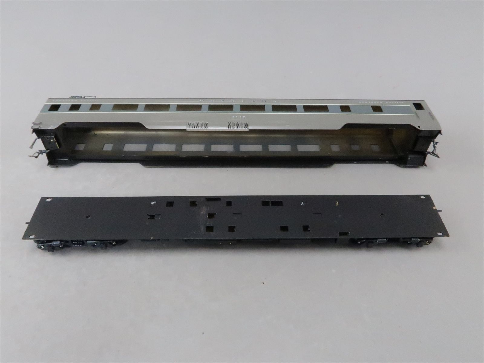 HO Brass Model - TCY 1142.2 SP Southern Pacific Overland 48 Seat Chair ...