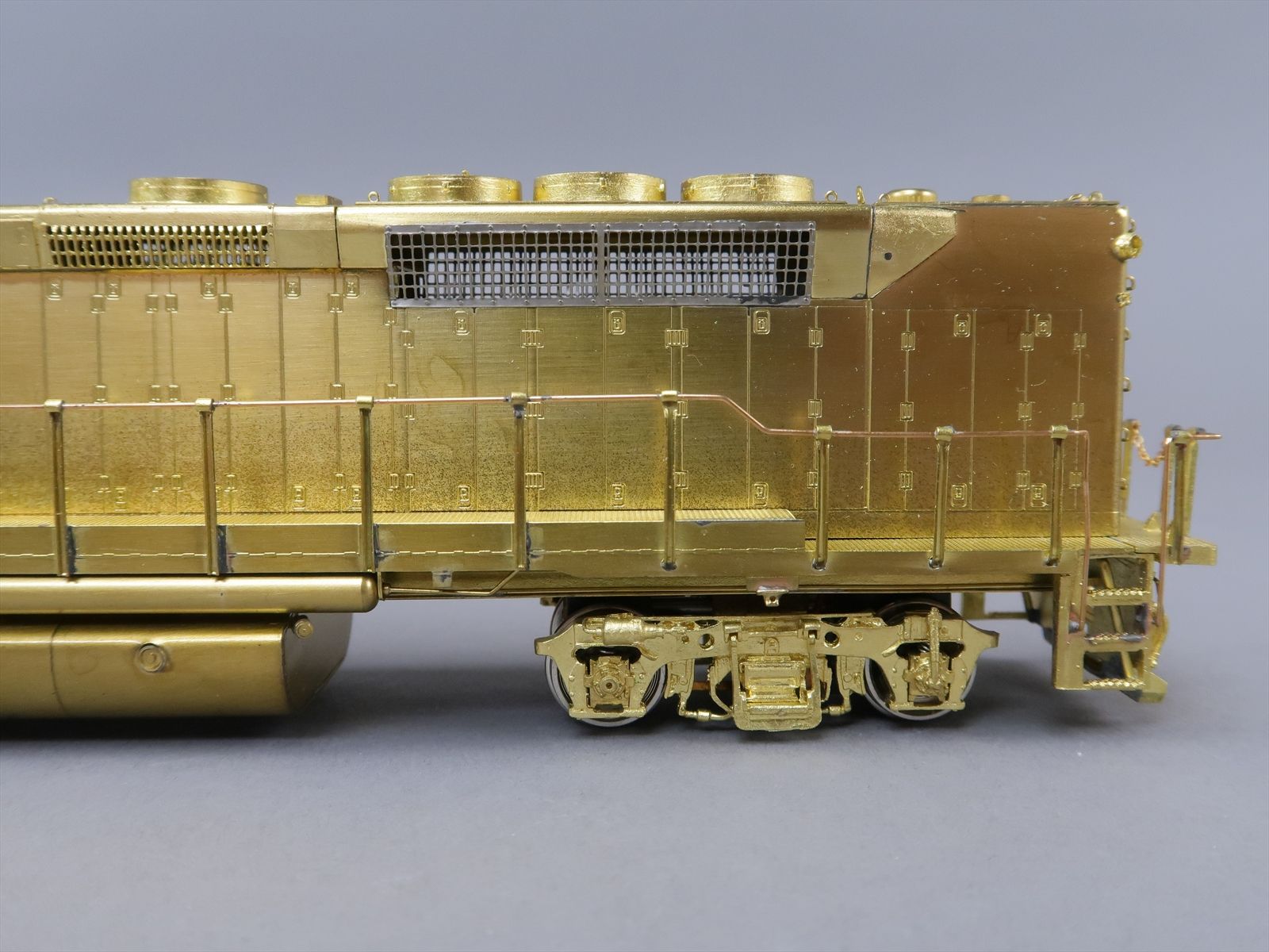 HO Brass Model - OMI 5131 SP Southern Pacific GP40P-2 #3197 - 3199 - Unpainted - 1989 Run - Ajin