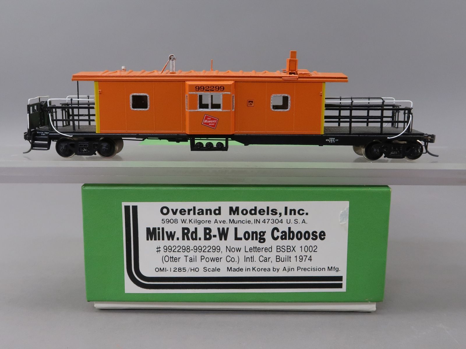 HO Brass Model - OMI 1285 Milwaukee Road B-W Bay Window Long Caboose ...