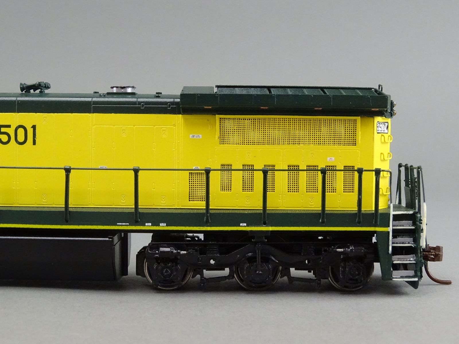 HO Brass Model - OMI 5156 C&NW Chicago & Northwestern C40-8 Dash #8501 ...