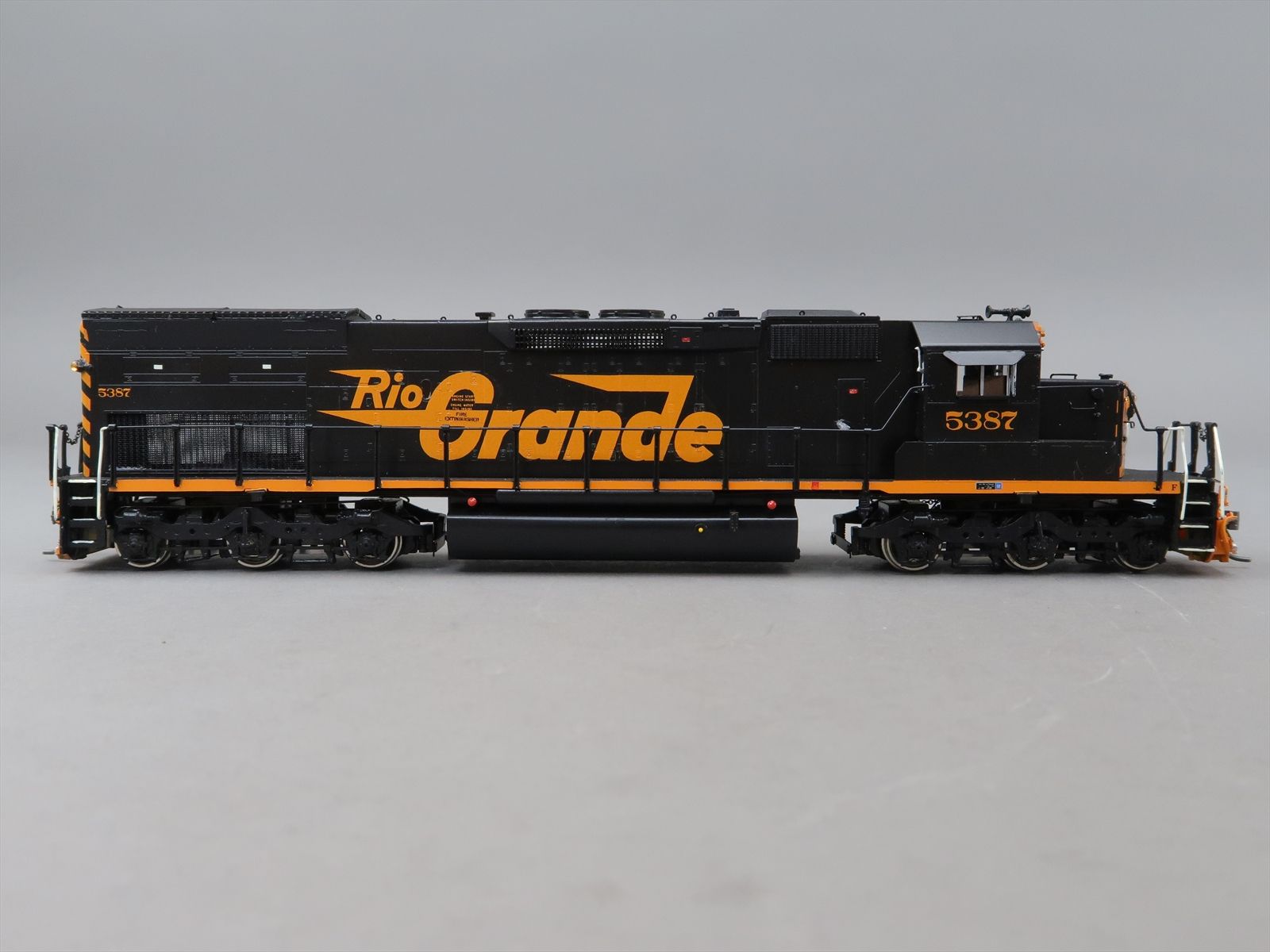 HO Brass Model - OMI 5339 D&RGW Rio Grande SD40T-2 #5387 - Custom - 1988 Run - Ajin