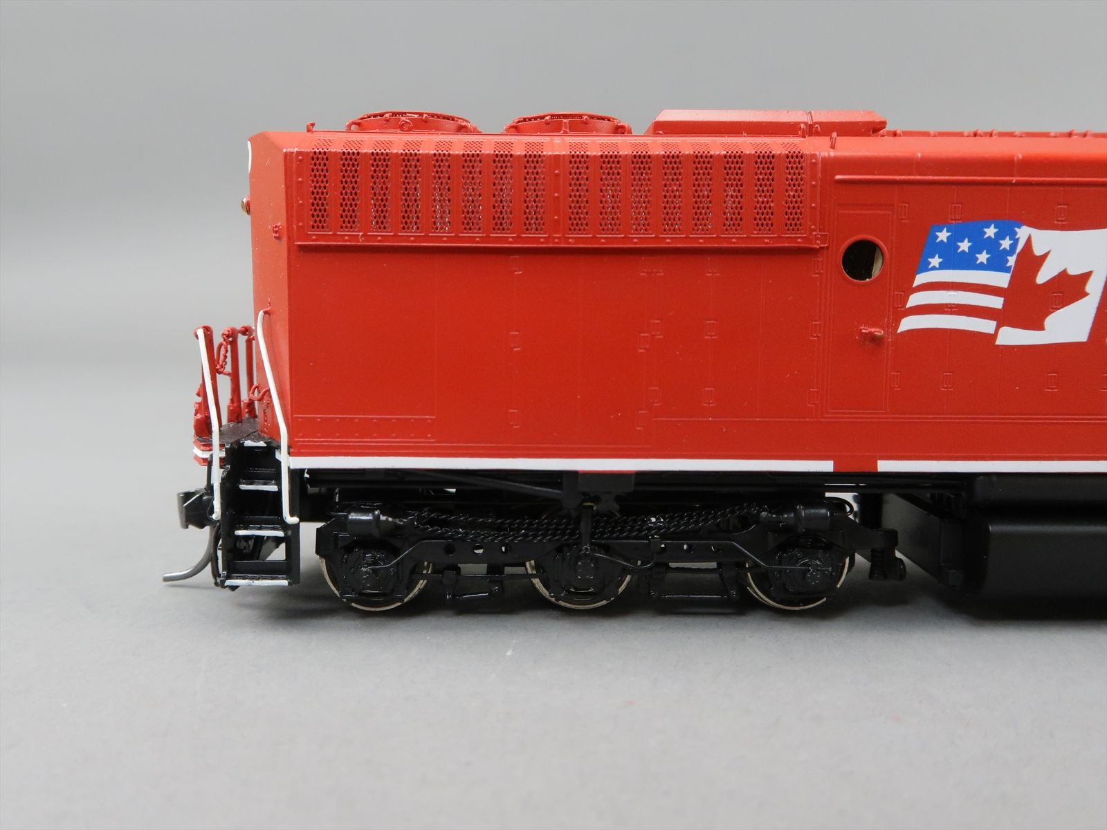 HO Brass Model - OMI 5155 CP CPR Canadian Pacific SD40-2F Wide Cab Body ...