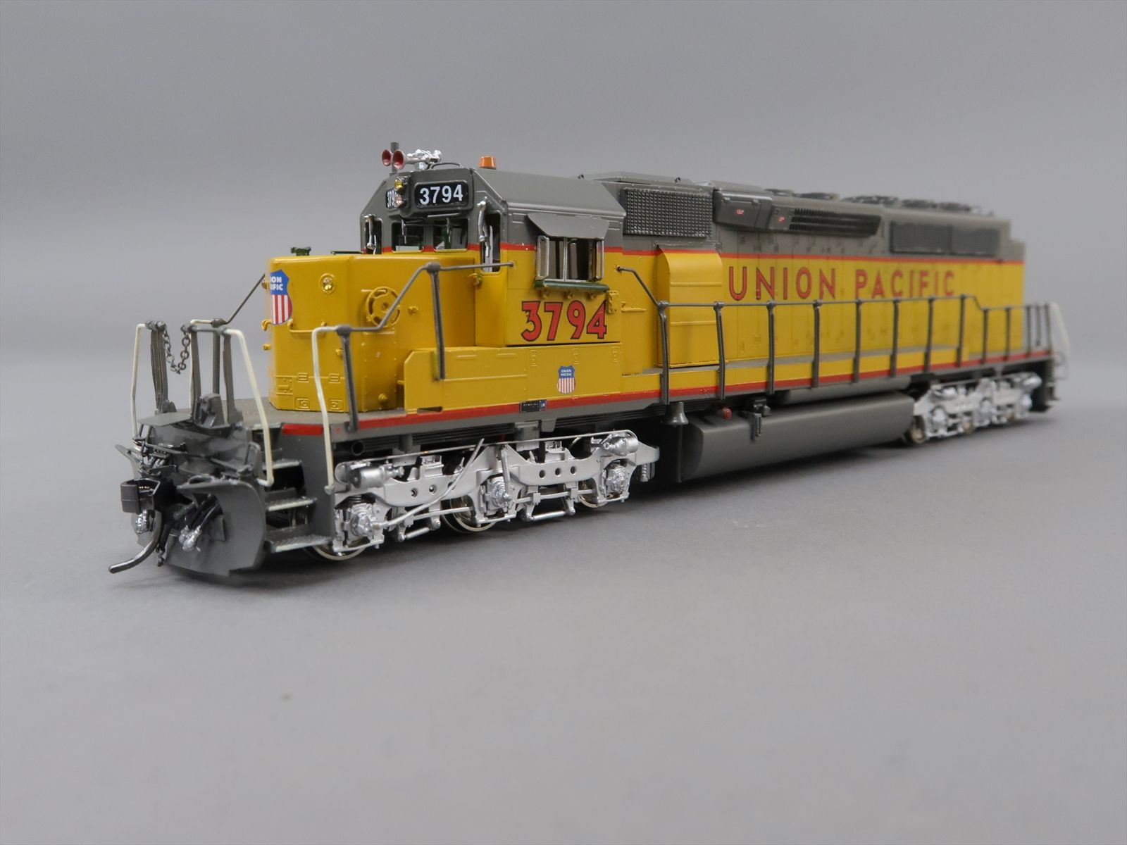 HO Brass Model - OMI 5333 UP Union Pacific SD40-2 Experimental Porch Pot Low Nose Q Fans Exhaust ...