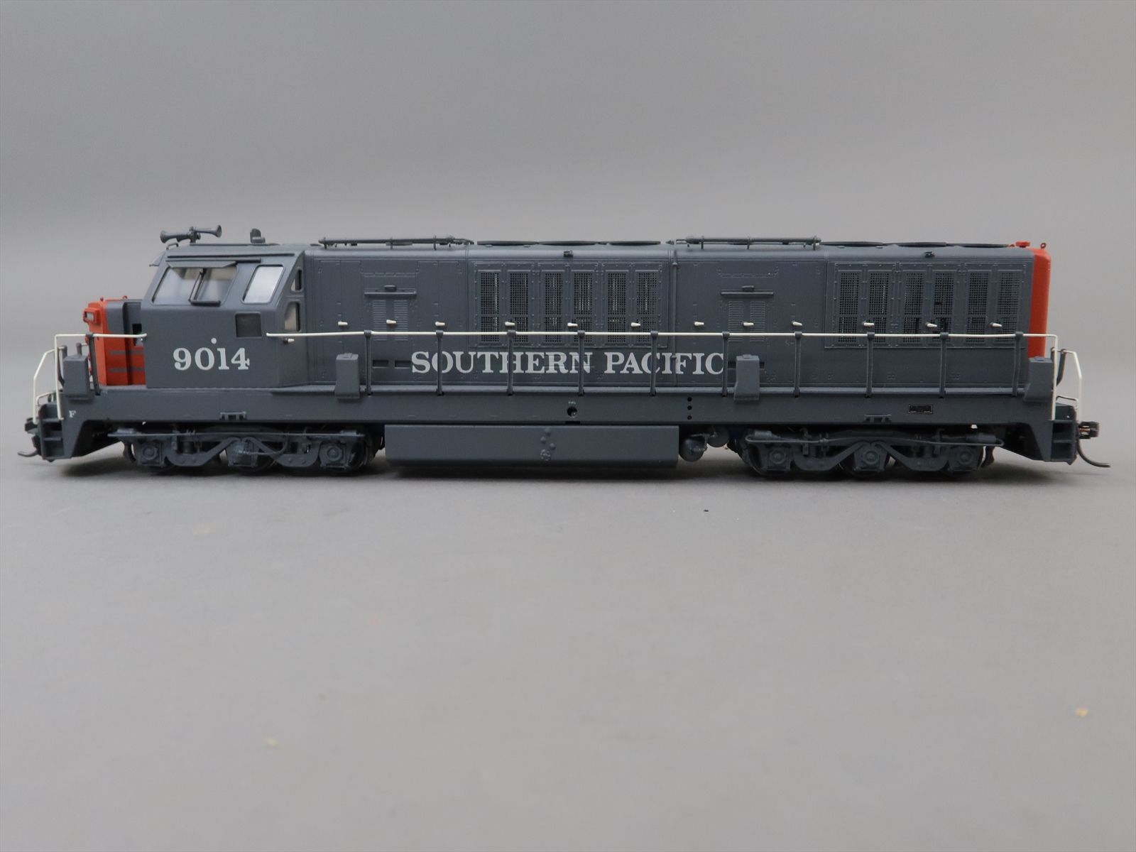 HO Brass Model - OMI 1811 SP Southern Pacific Krauss-Maffei Diesel Hydraulic #9014 - Custom ...