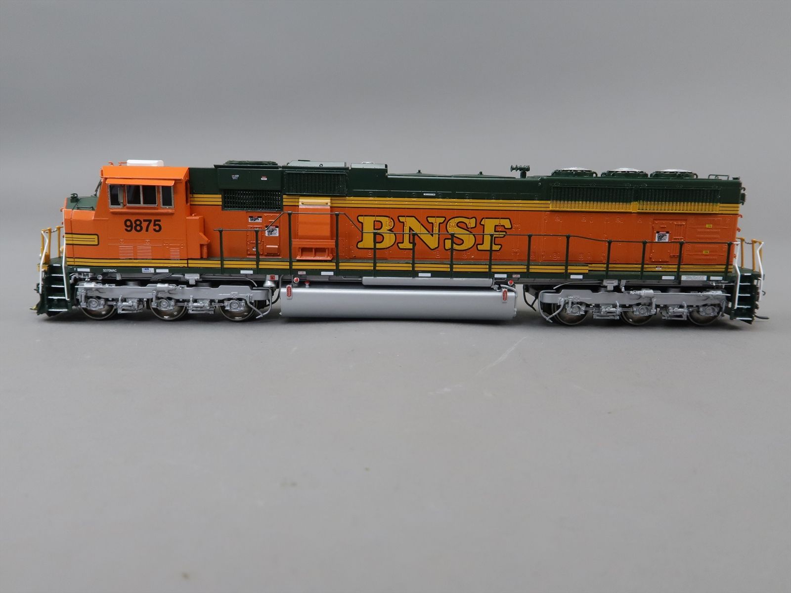 HO Brass Model - OMI 7901.1 BNSF Burlington Northern Santa Fe SD70MAC Heritage II #9875 - F/P ...